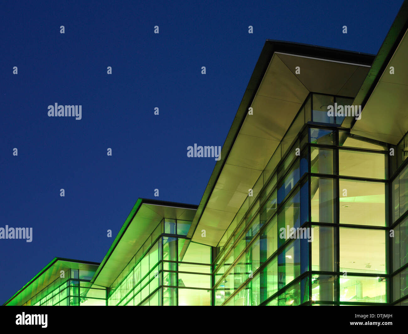 Illuminated museum windows hi-res stock photography and images - Alamy