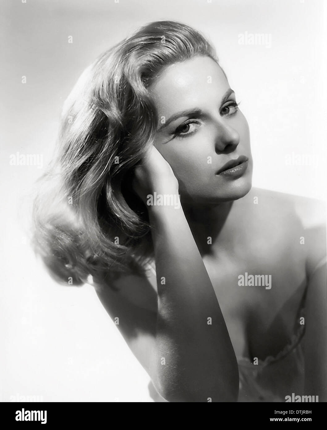 Martha hyer hi-res stock photography and images - Alamy