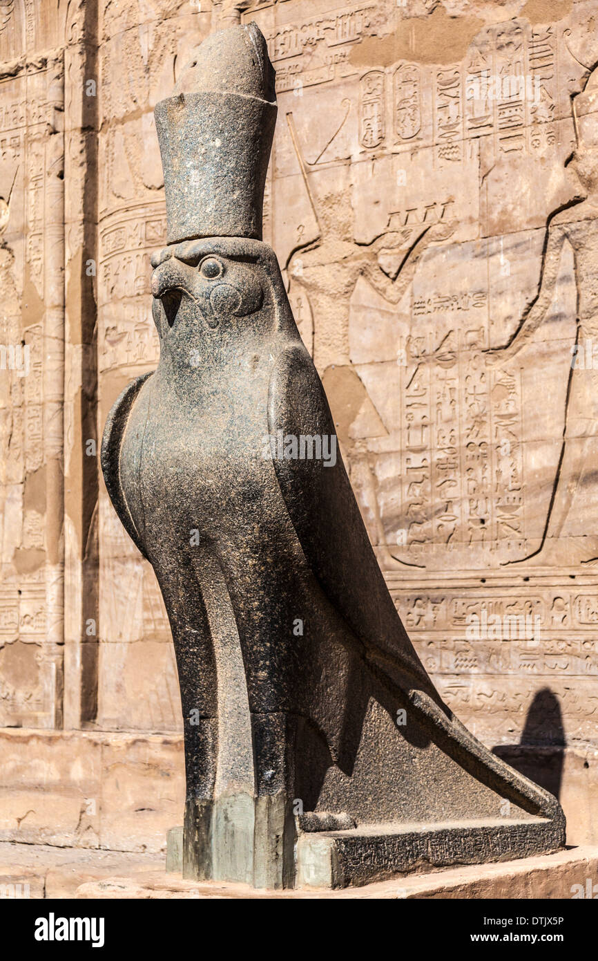 Horus As Falcon Stock Photos & Horus As Falcon Stock Images - Alamy
