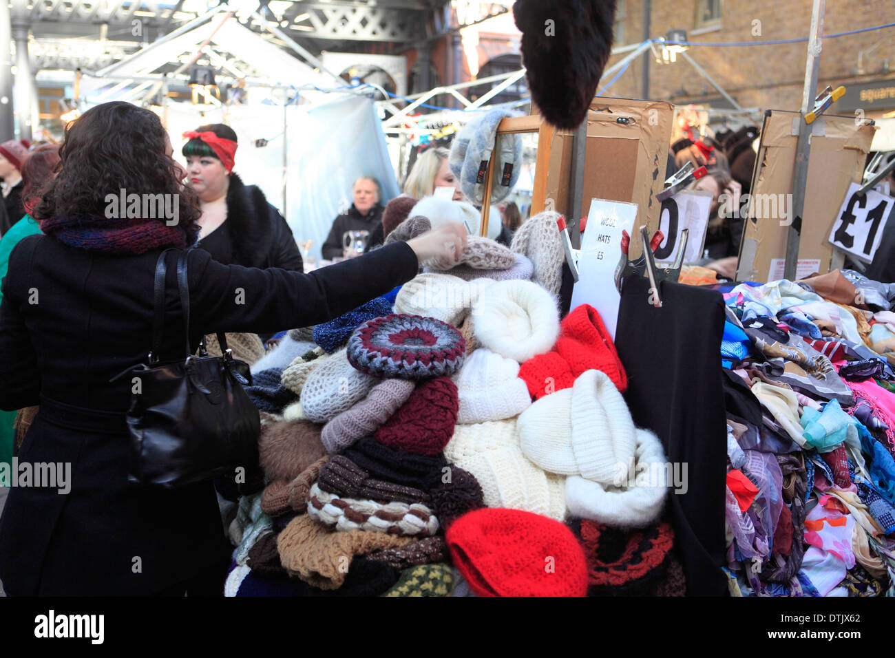 united kingdom east london spitalfields sunday market Stock Photo - Alamy