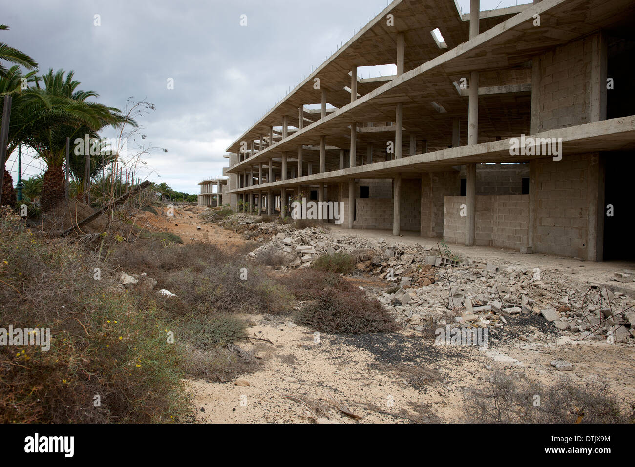 Unfinished abandoned construction building site hi-res stock ...