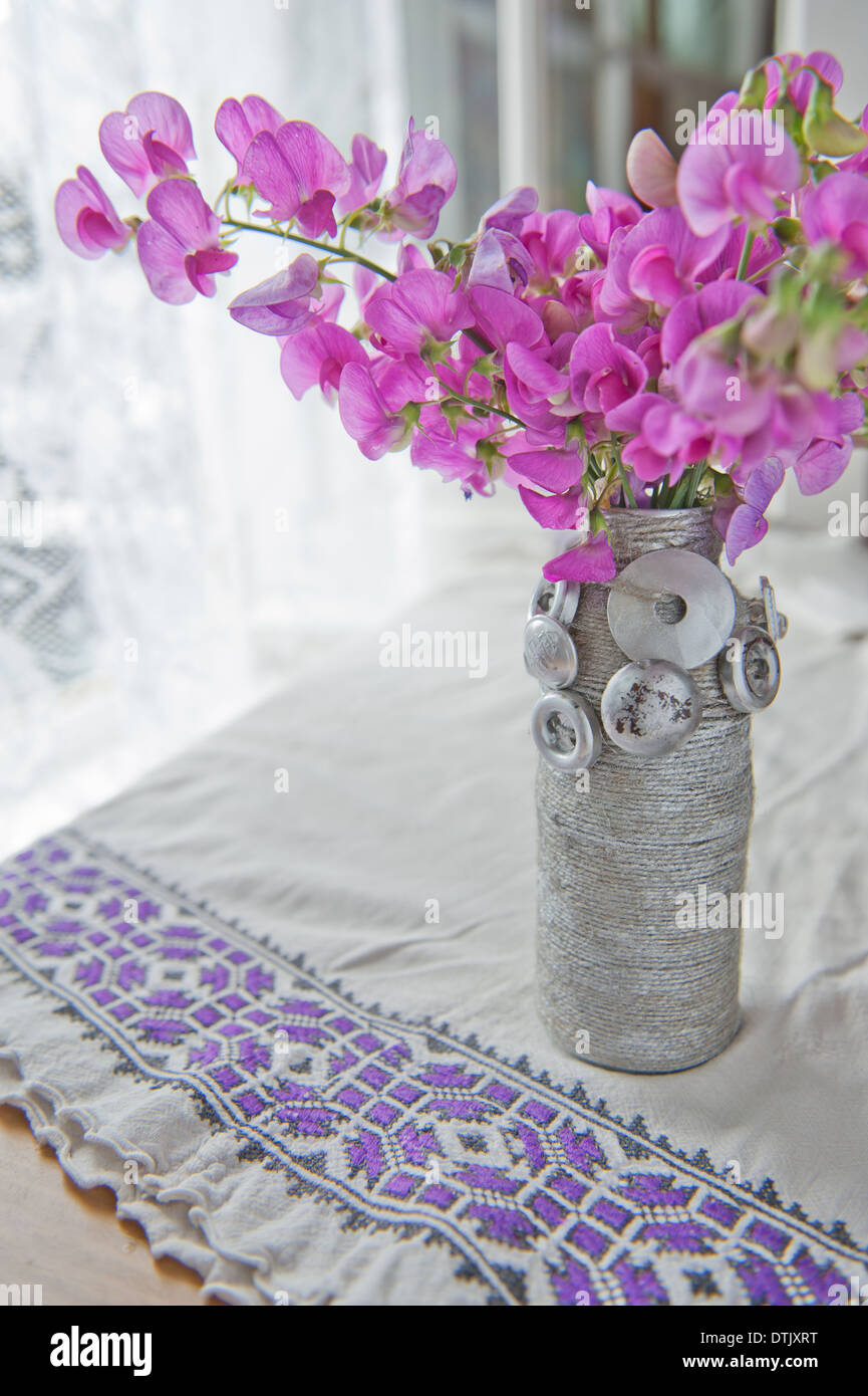 Pink flowers in a vase Stock Photo - Alamy