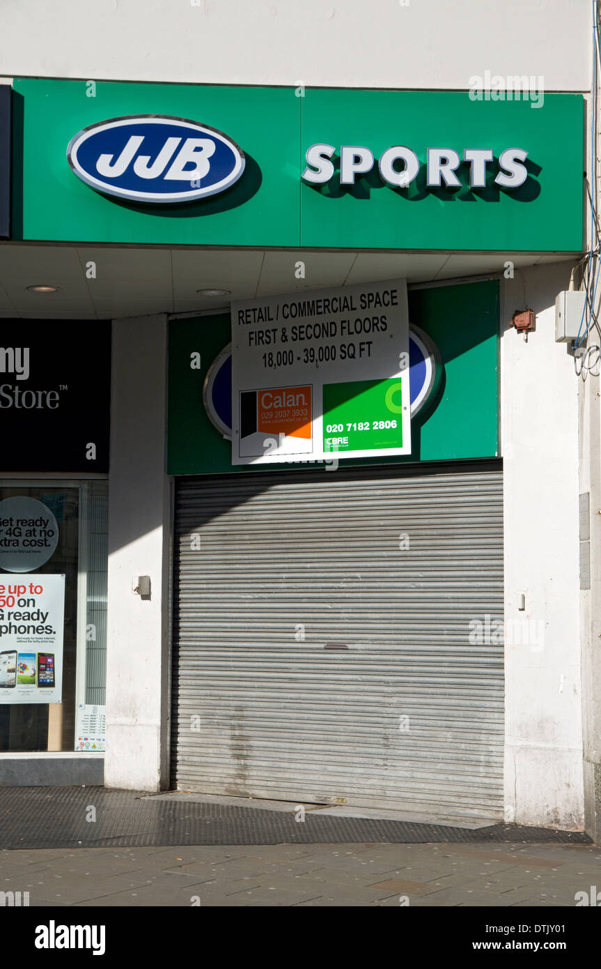 Jjb sports store and closed hi-res stock photography and images - Alamy