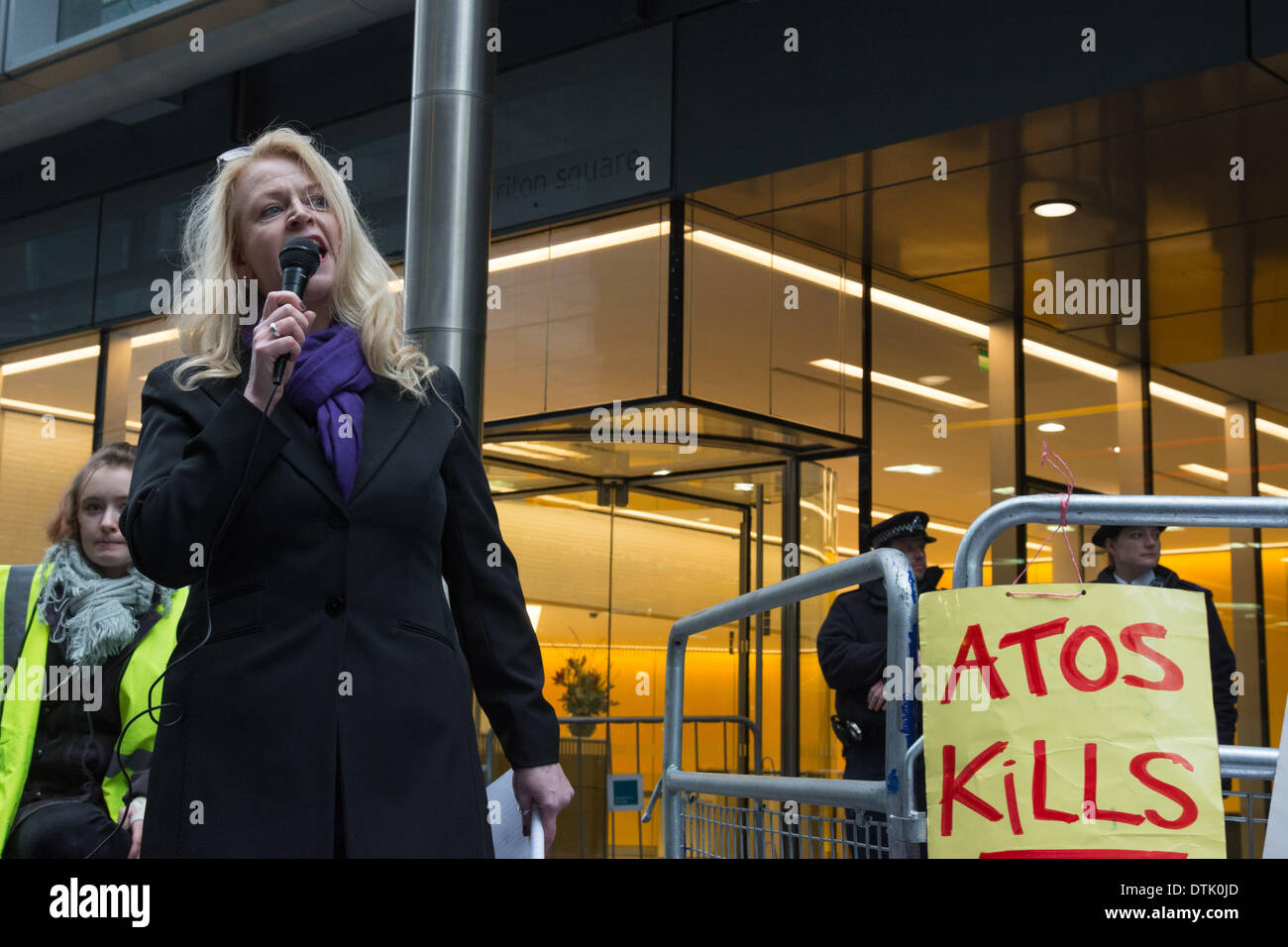 Atos headquarters london uk 19th hi-res stock photography and images ...