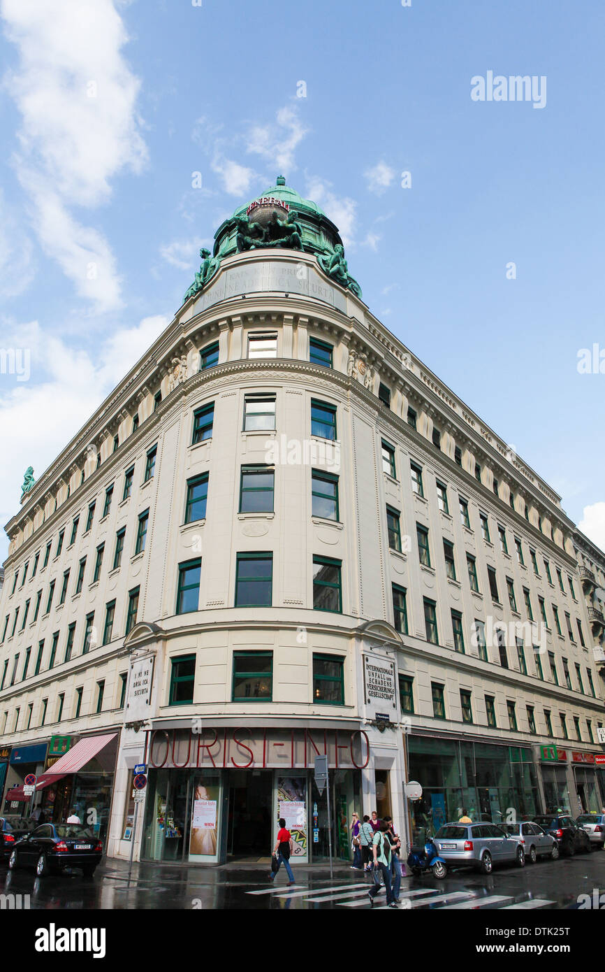 Generali building vienna austria hi-res stock photography and images ...