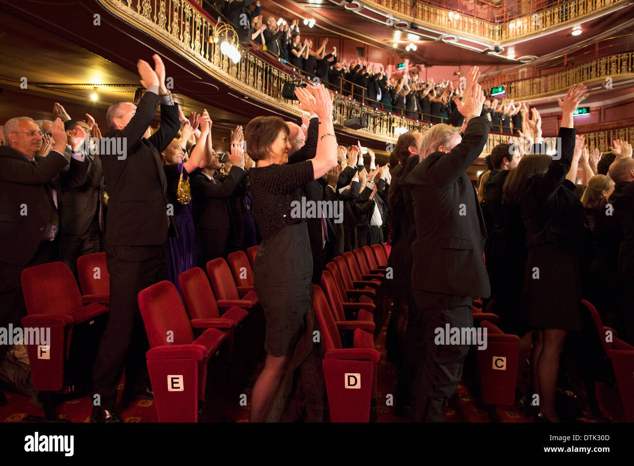 Clapping caiaalamy hi-res stock photography and images - Alamy