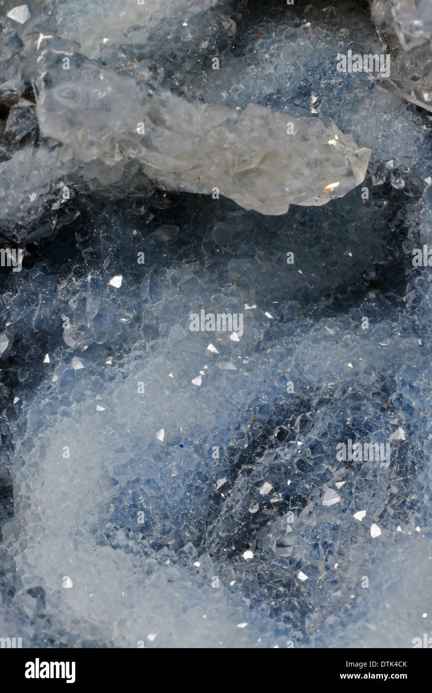 Blue geode hi-res stock photography and images - Alamy