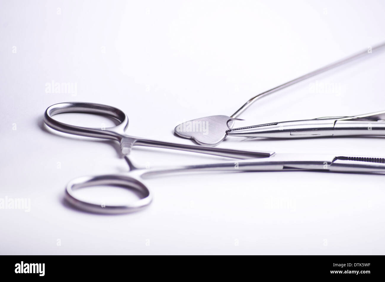 Surgical instruments hi-res stock photography and images - Alamy
