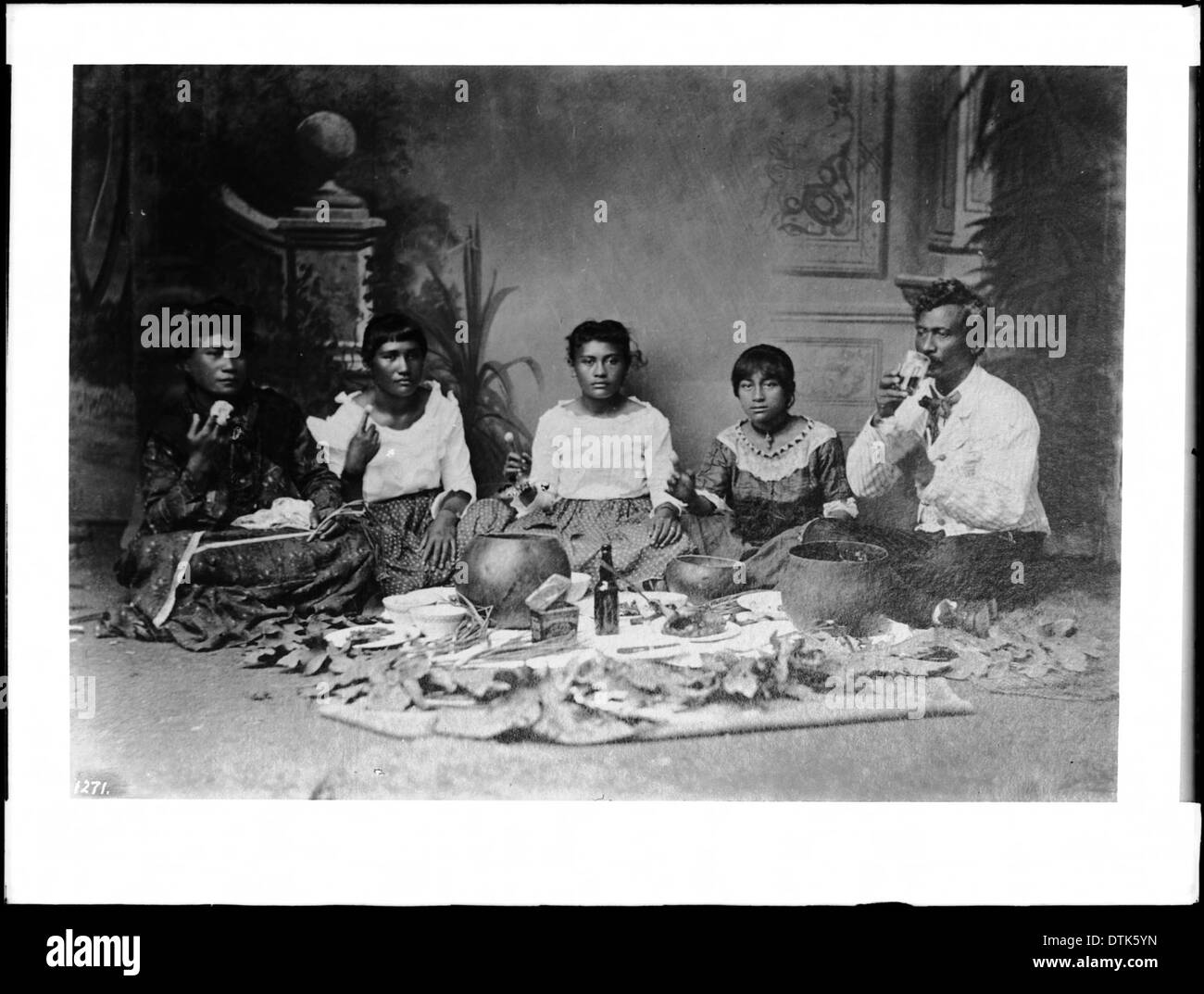 Native hawaiian history Black and White Stock Photos & Images - Alamy