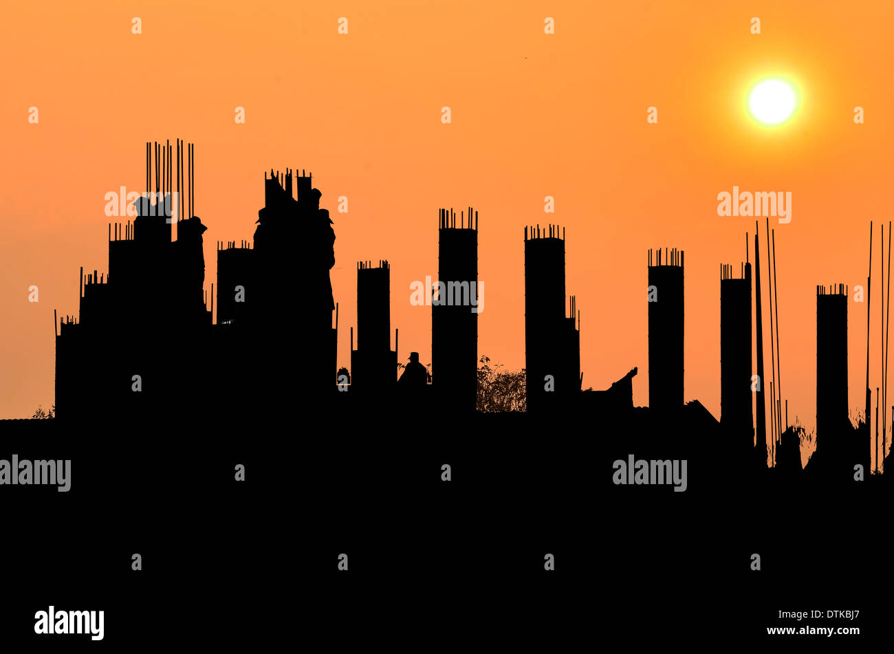 Construction silhouette hi-res stock photography and images - Alamy