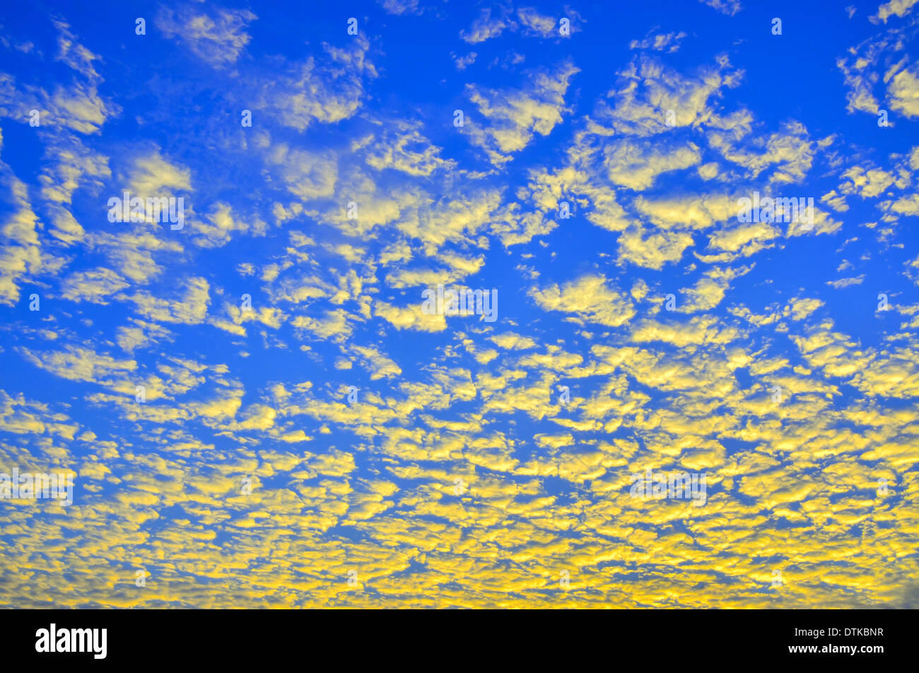 Golden cloud hi-res stock photography and images - Alamy