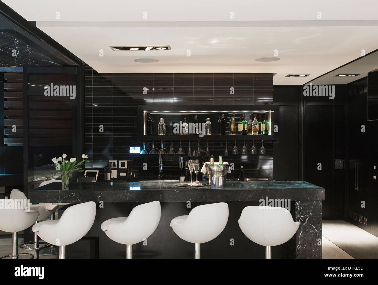 White bar stools hi-res stock photography and images - Alamy