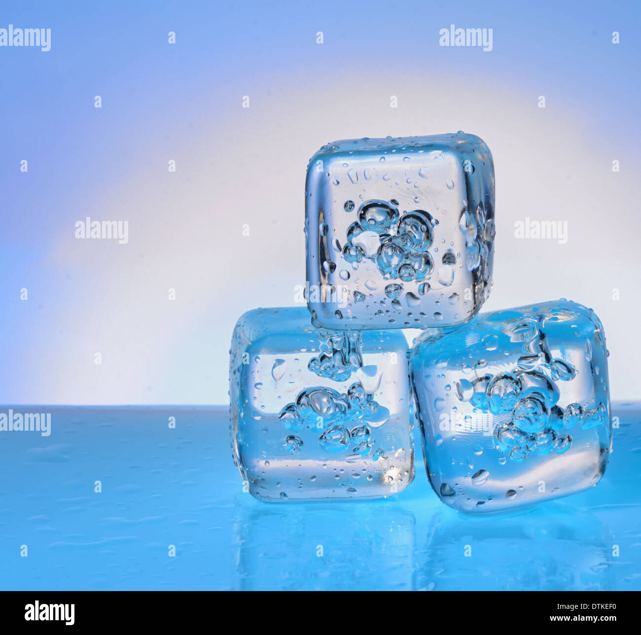 Blue glass hi-res stock photography and images - Alamy