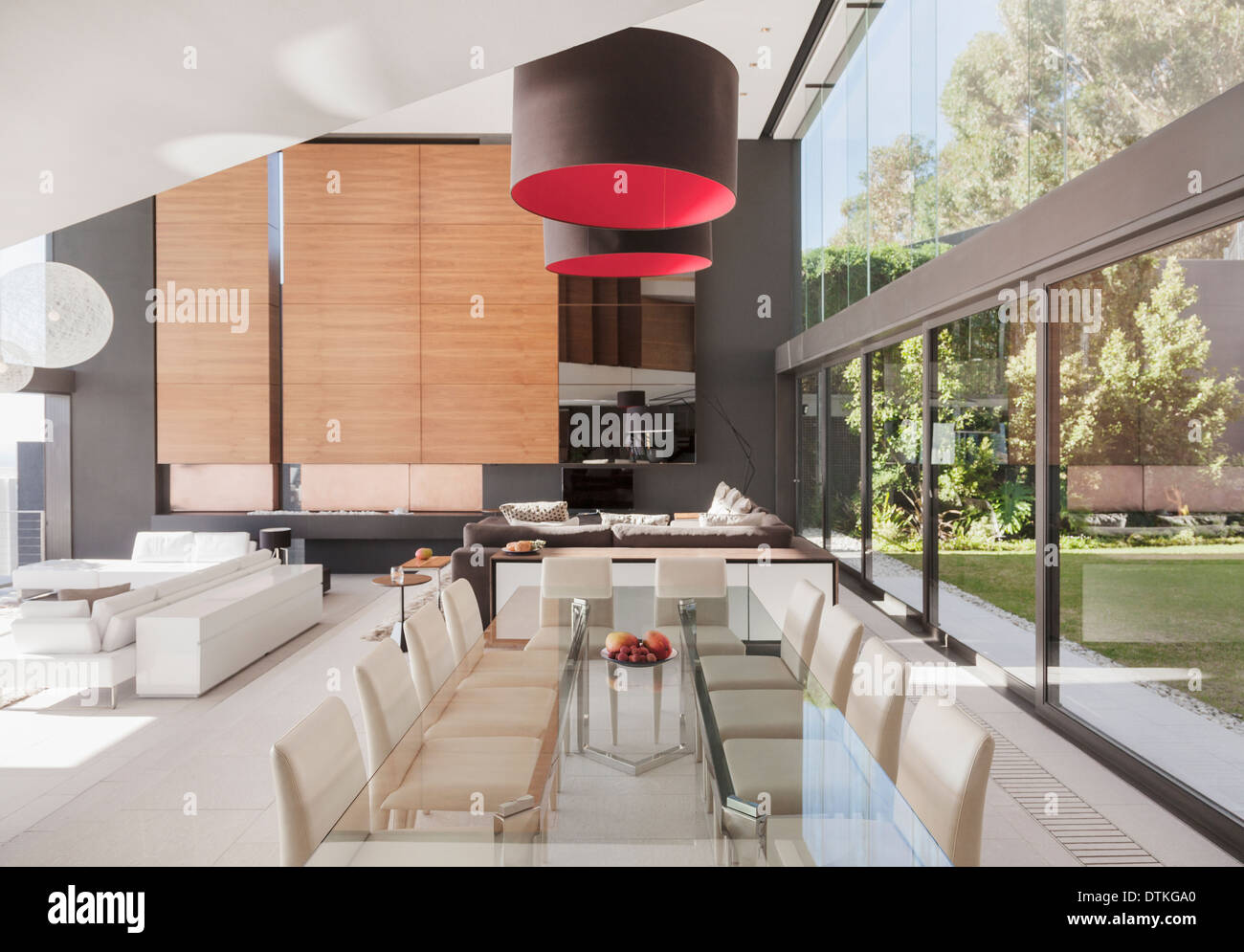 Open plan sitting room with dining area hi-res stock photography and ...