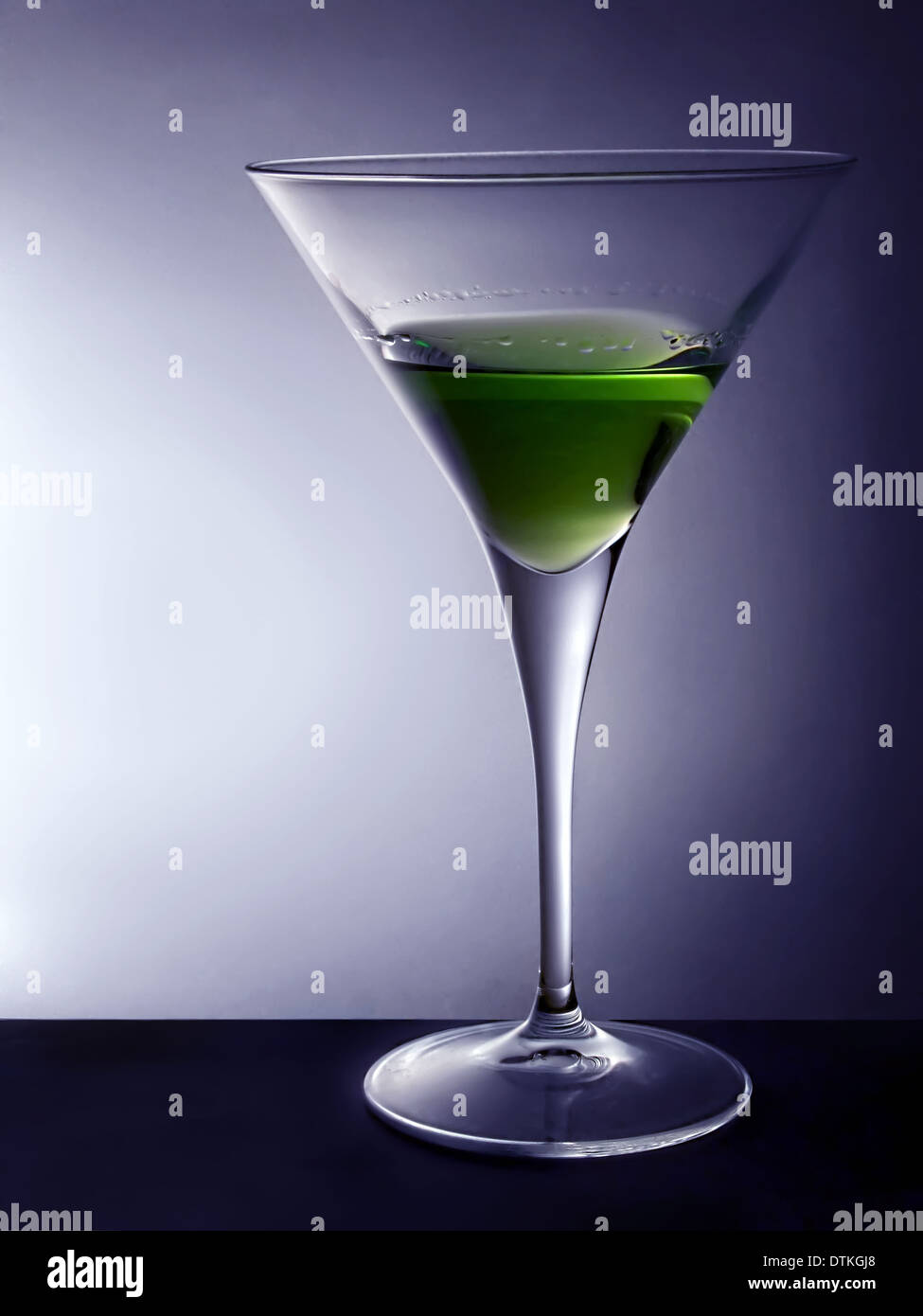 Ambiance cocktails hi-res stock photography and images - Alamy