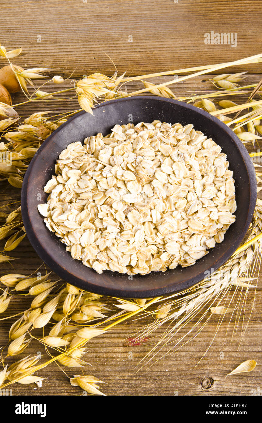 Porridge oats hi-res stock photography and images - Alamy