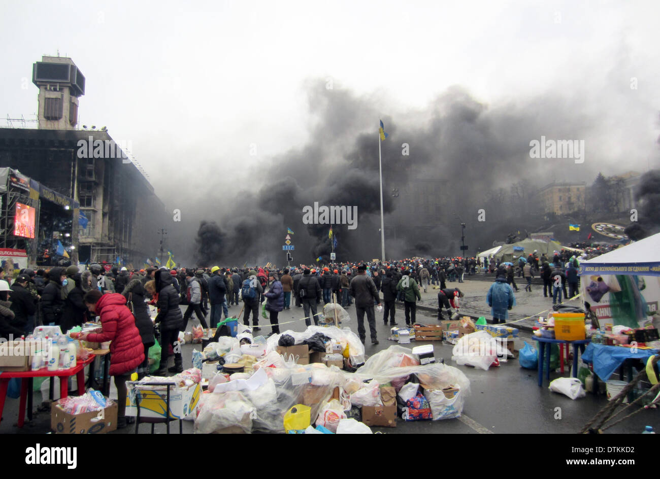 Kiev, Ukraine. 20th Feb, 2014. Thick clouds of smoke above the Maidan ...