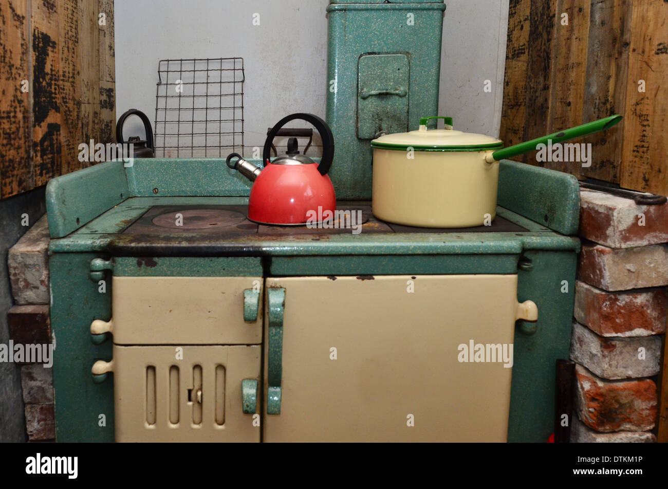 Vintage Kitchen Stove High Resolution Stock Photography and Images - Alamy