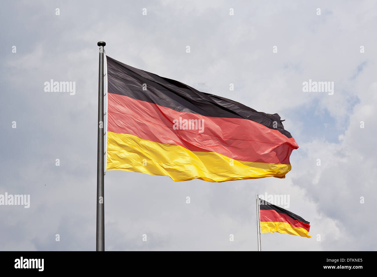 Eu flags flutter hi-res stock photography and images - Alamy