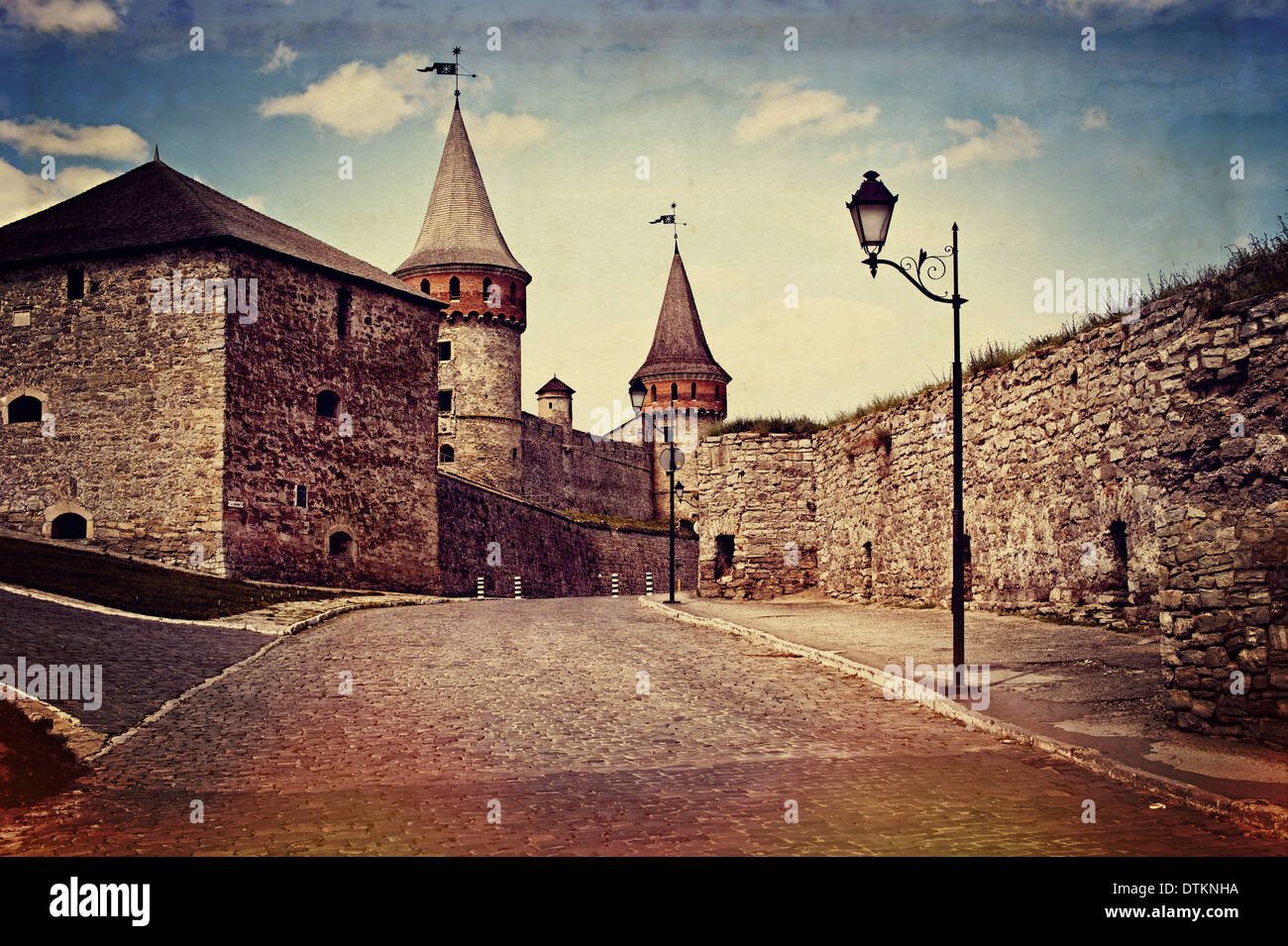 Vintage medieval castle hi-res stock photography and images - Alamy
