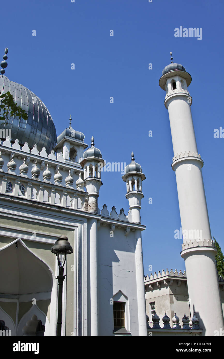 Mosques of berlin hi-res stock photography and images - Alamy