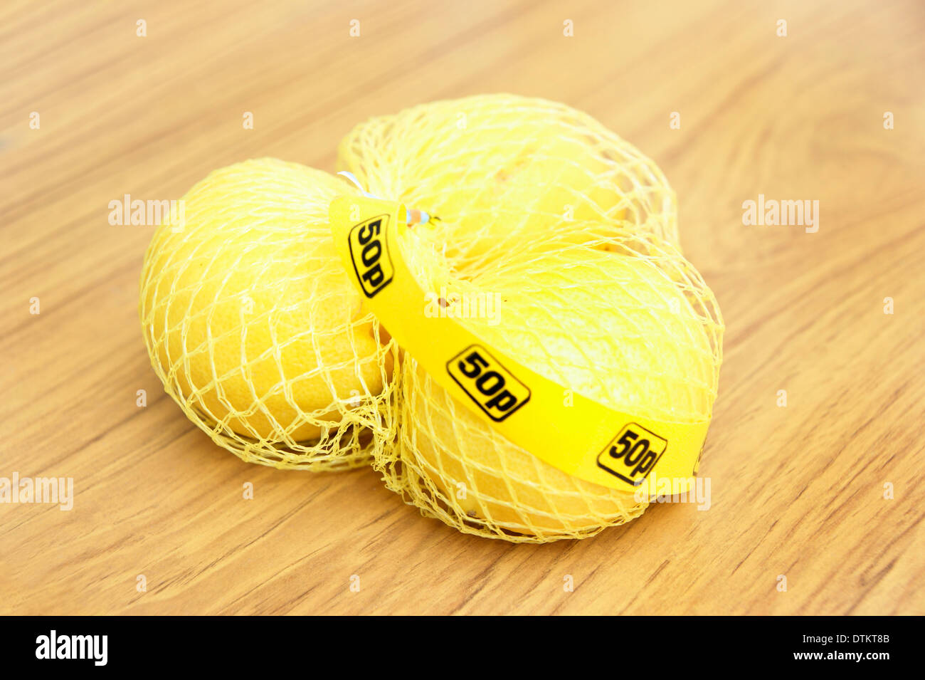 Citrus fruit and net hi-res stock photography and images - Alamy