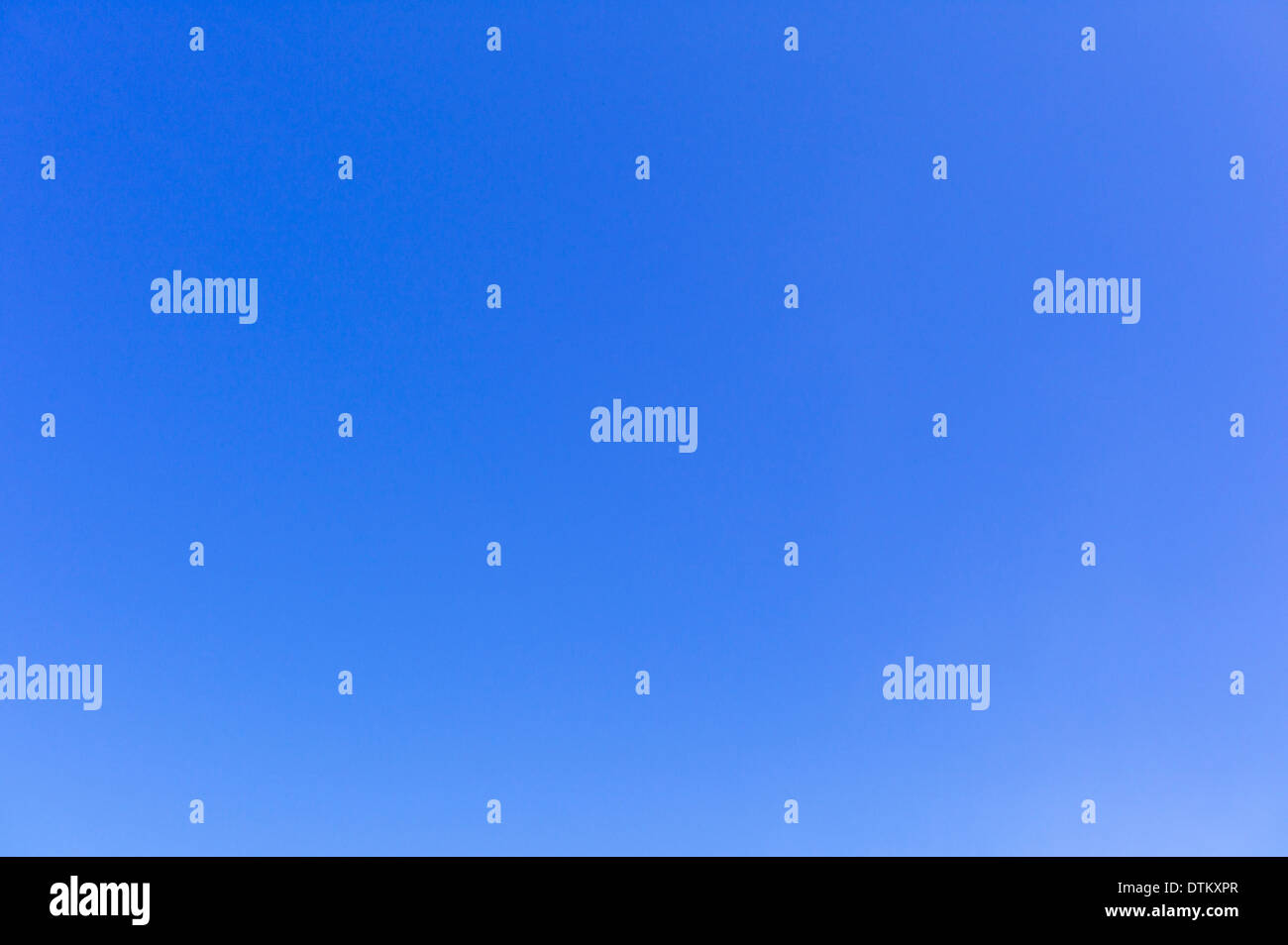 Perfectly clear blue Colorado sky Stock Photo - Alamy