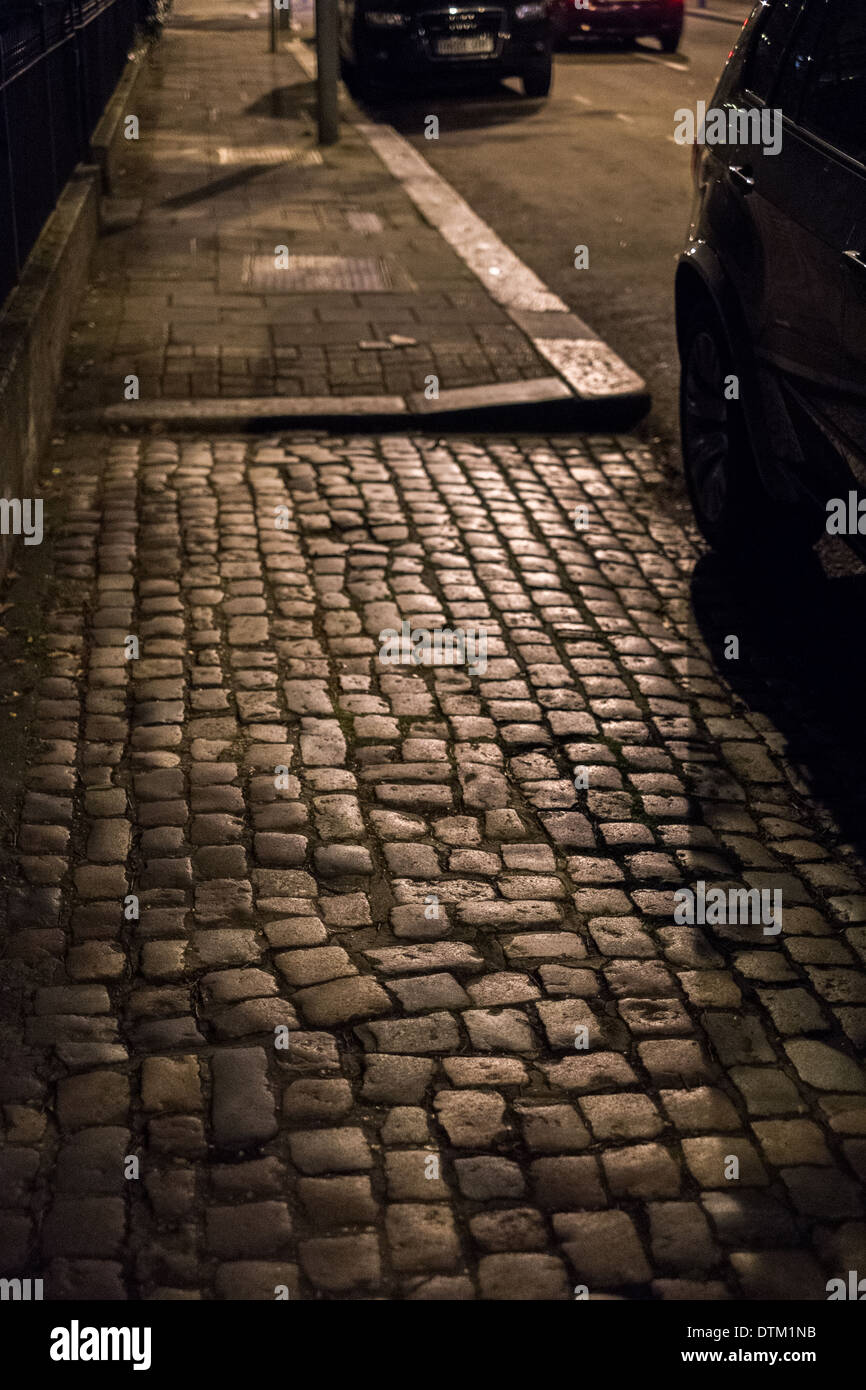 Cobbles pavement hi-res stock photography and images - Alamy