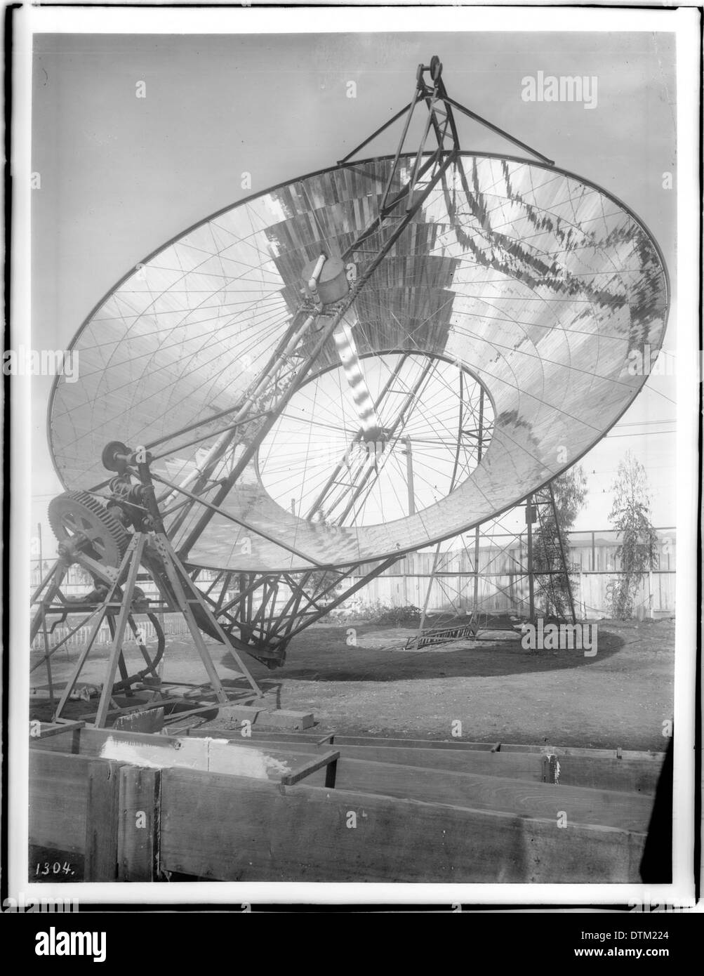 Pumping irrigation water Black and White Stock Photos & Images - Alamy