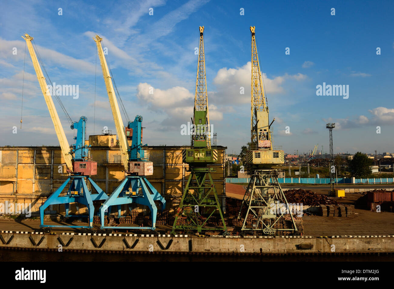Petersburg seaport russia harbor hi-res stock photography and images ...