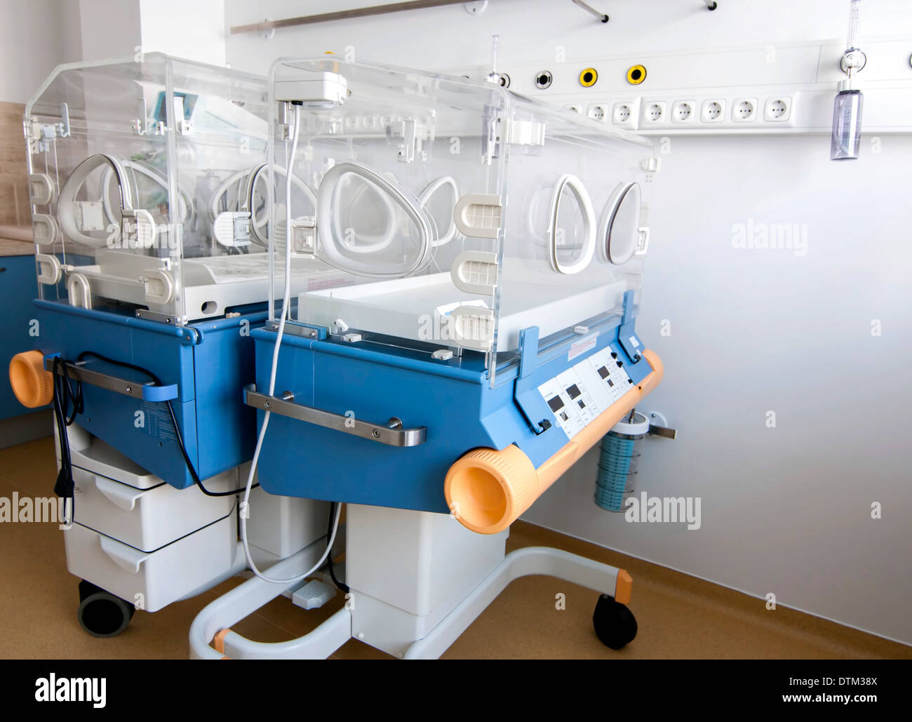 Medical equipment in medical center Stock Photo - Alamy