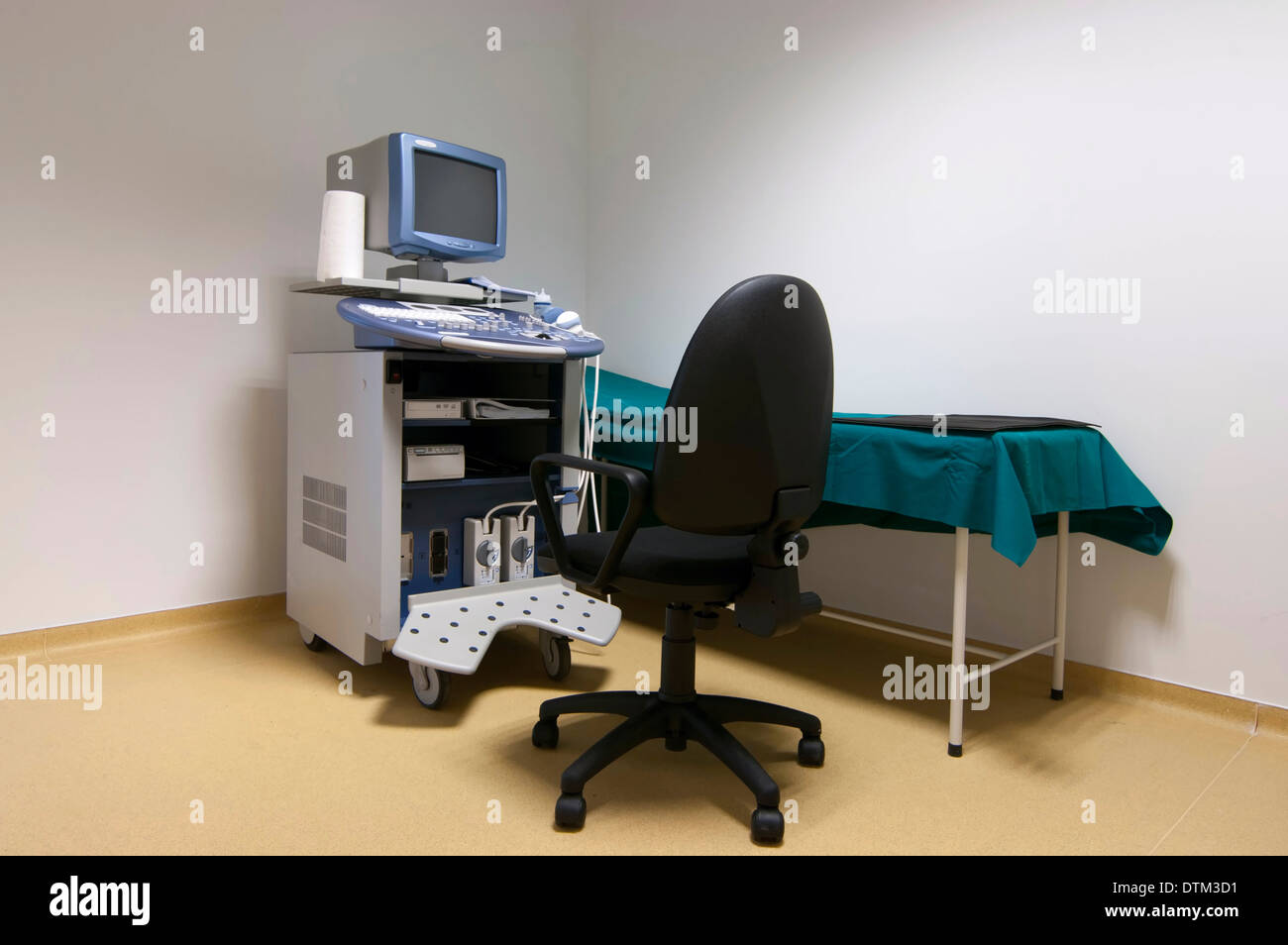 Diagnostic medical instrument hi-res stock photography and images - Alamy