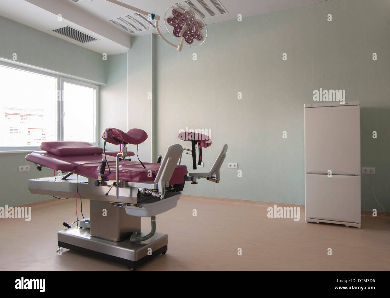 Medical-diagnostic equipment room Stock Photo - Alamy