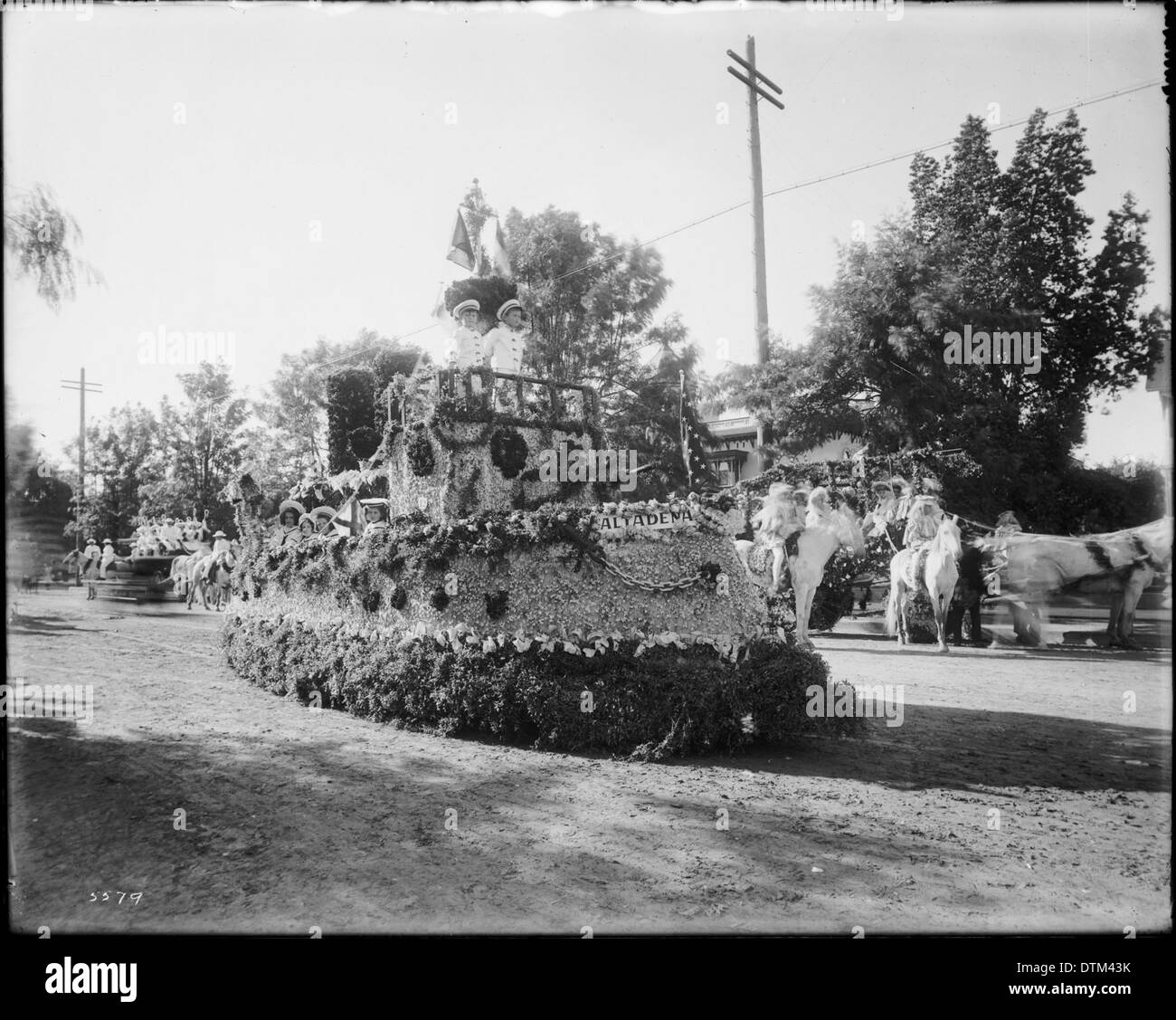 Motorized parade hi-res stock photography and images - Alamy