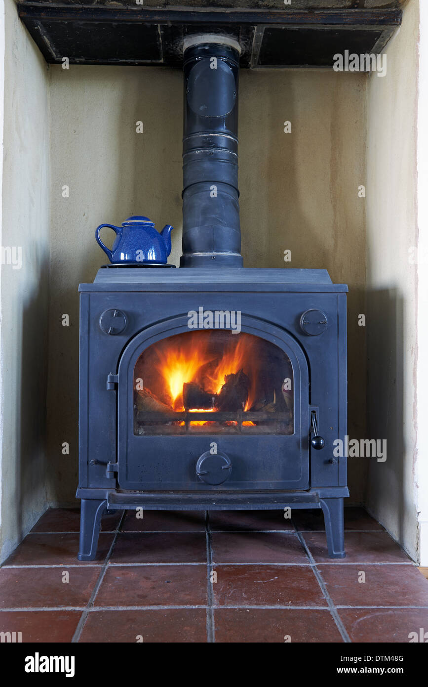 Domestic wood fire hi-res stock photography and images - Alamy