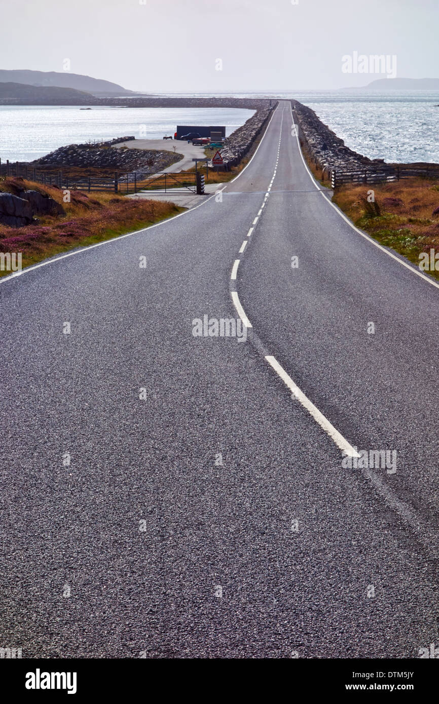 Eriskay causeway hi-res stock photography and images - Alamy