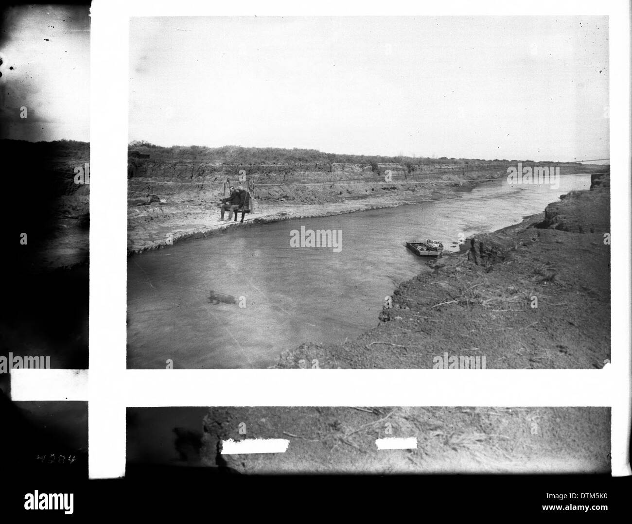 Pulling cable Black and White Stock Photos & Images - Alamy