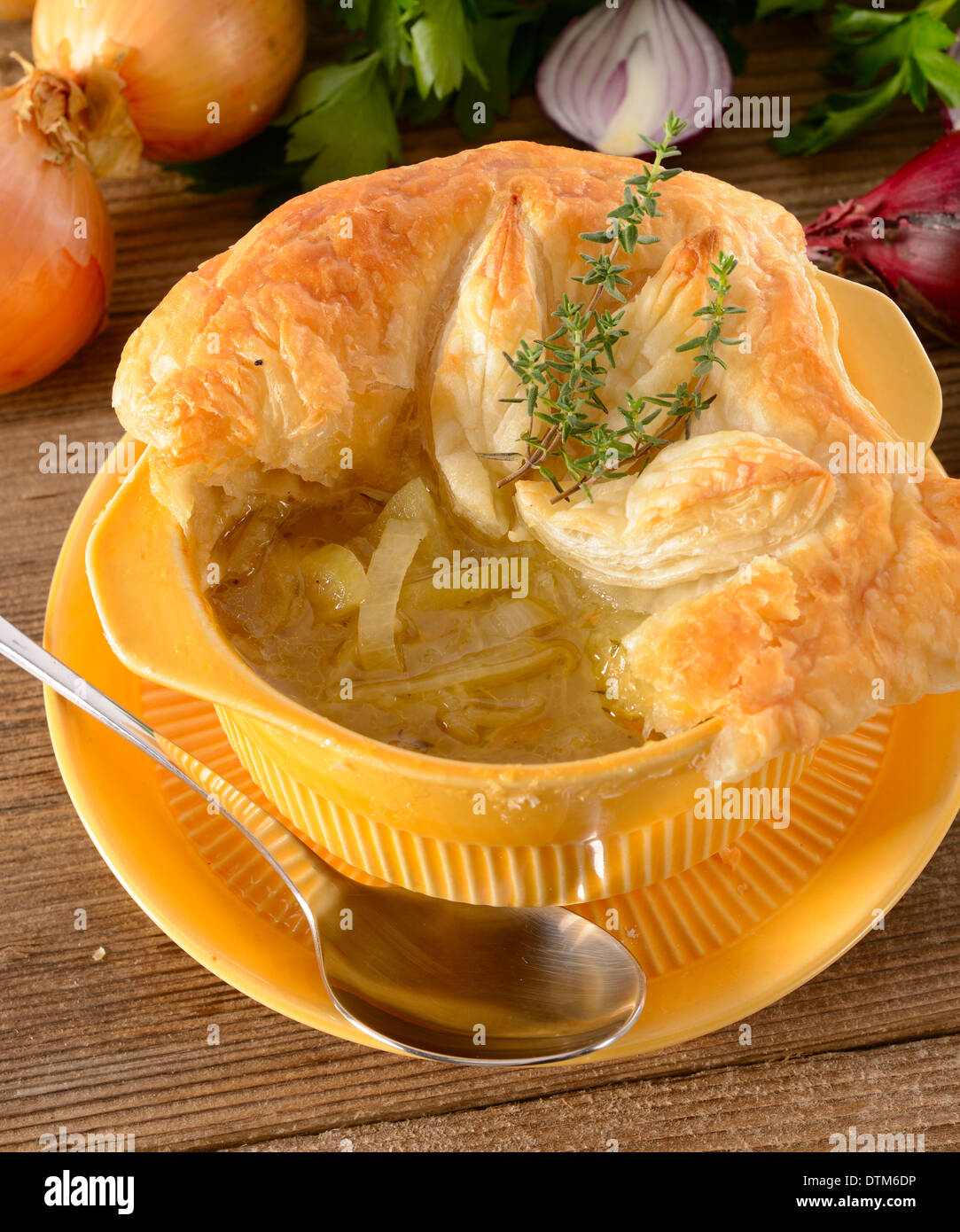 French onion soup paris hi-res stock photography and images - Alamy