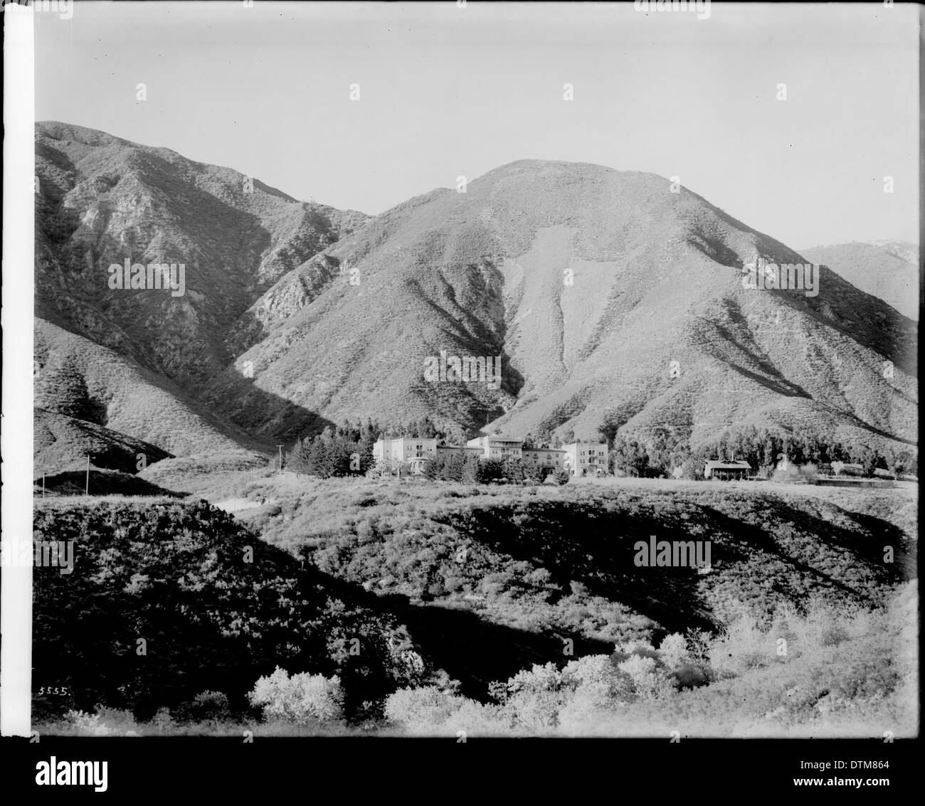 Lake arrowhead vintage hi-res stock photography and images - Alamy