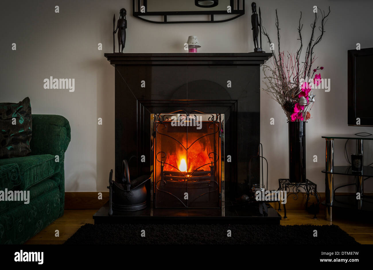 Lit by fire hi-res stock photography and images - Alamy