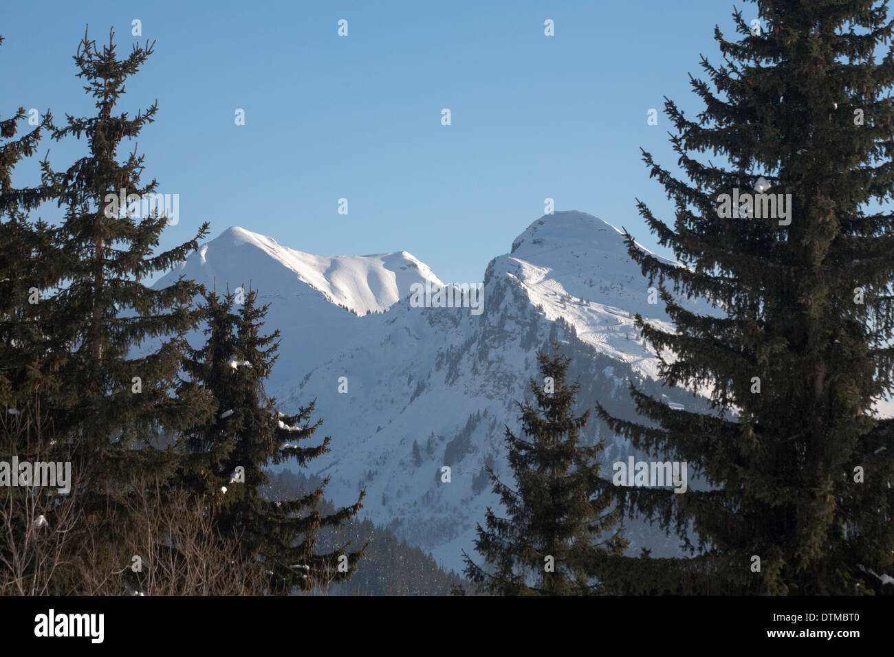 Pointe De Nyon beneath the summit of The Pointe D'Angolon Morzine ...