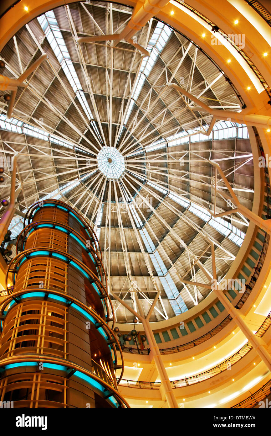 Inside petronas twin towers hi-res stock photography and images - Alamy
