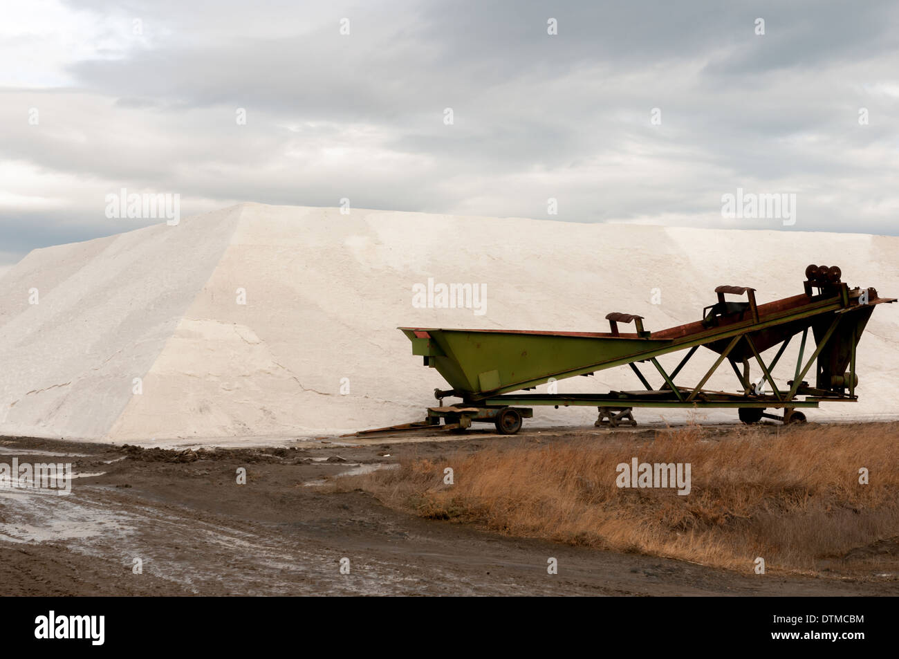 Salt extraction from the sea hi-res stock photography and images - Alamy