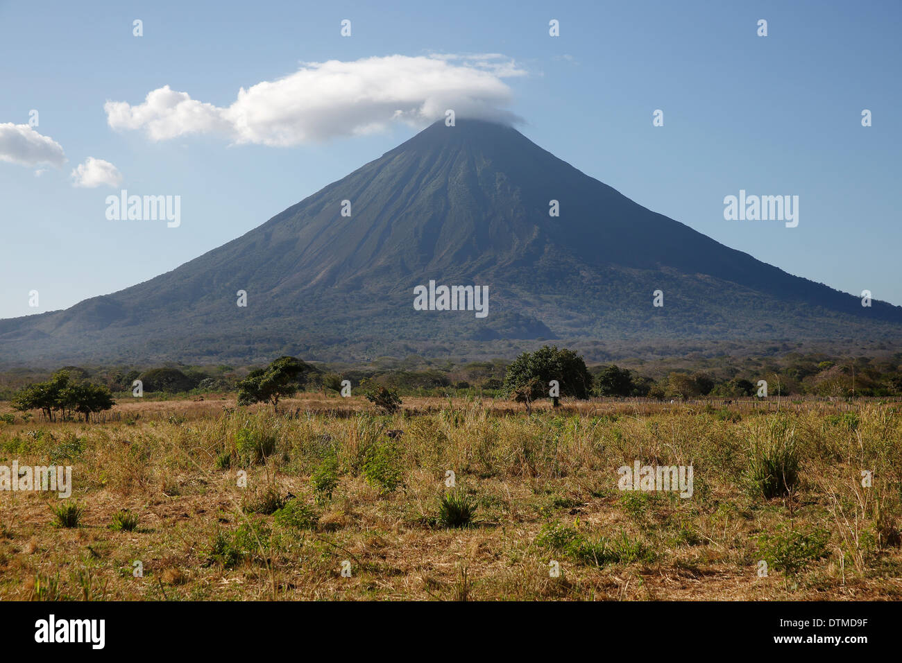 Concepcion Volcano, Ometepe Island, Nicaragua Stock Photo - Alamy