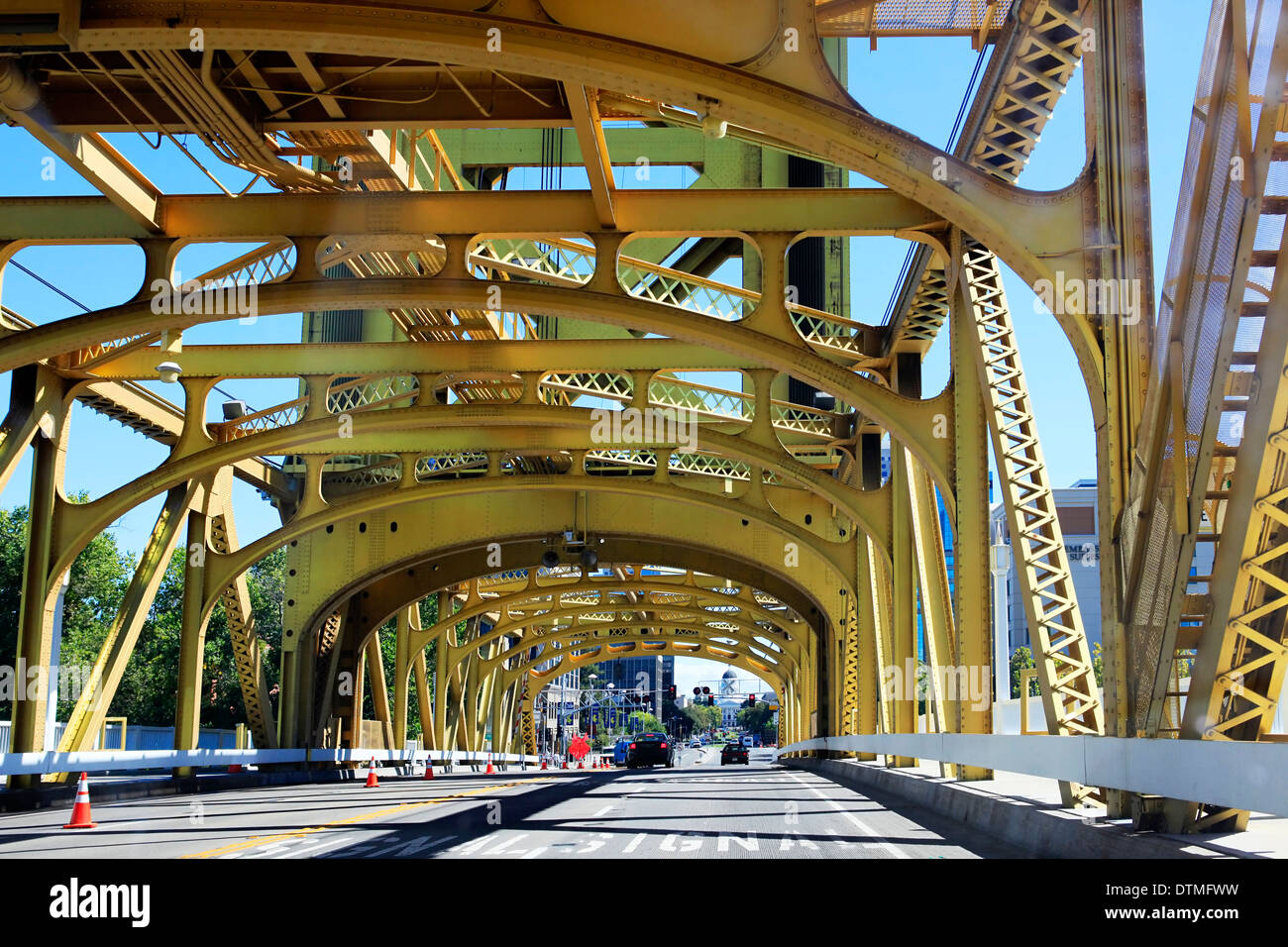 Golden bridge sacramento hi-res stock photography and images - Alamy