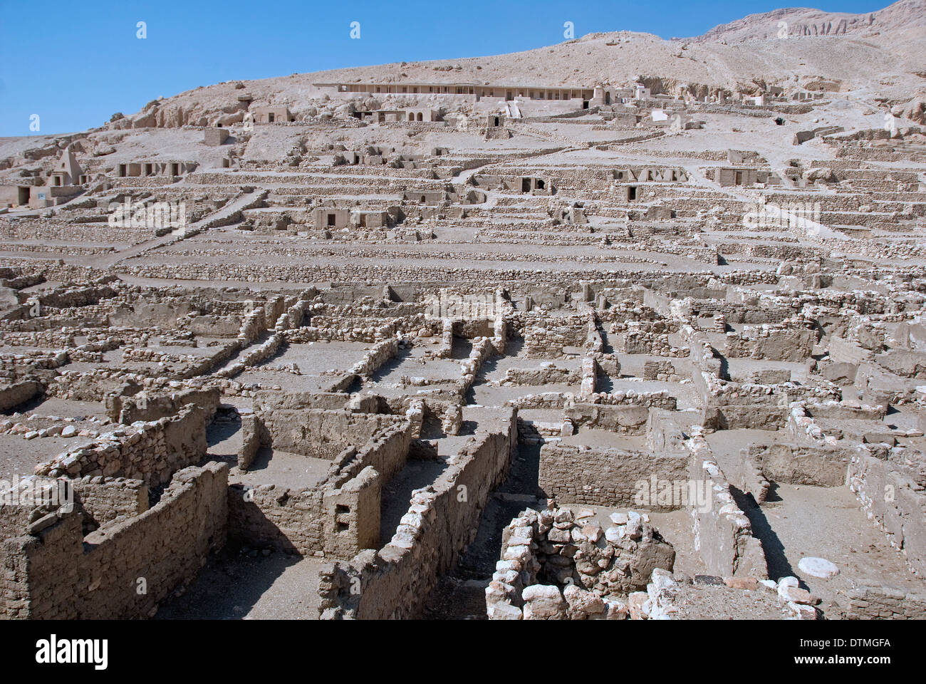 Deir el medina workers village hi-res stock photography and images - Alamy
