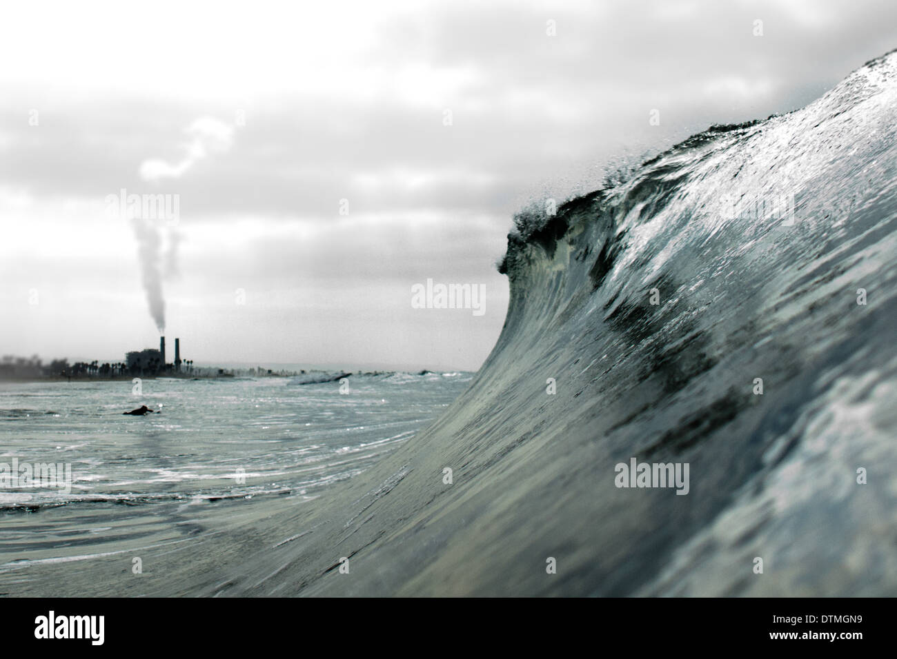 wave about to break Stock Photo - Alamy