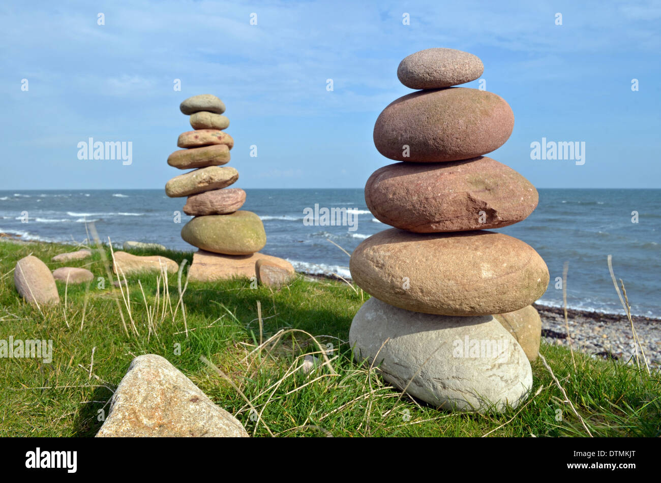 Stones at the beach hi-res stock photography and images - Alamy