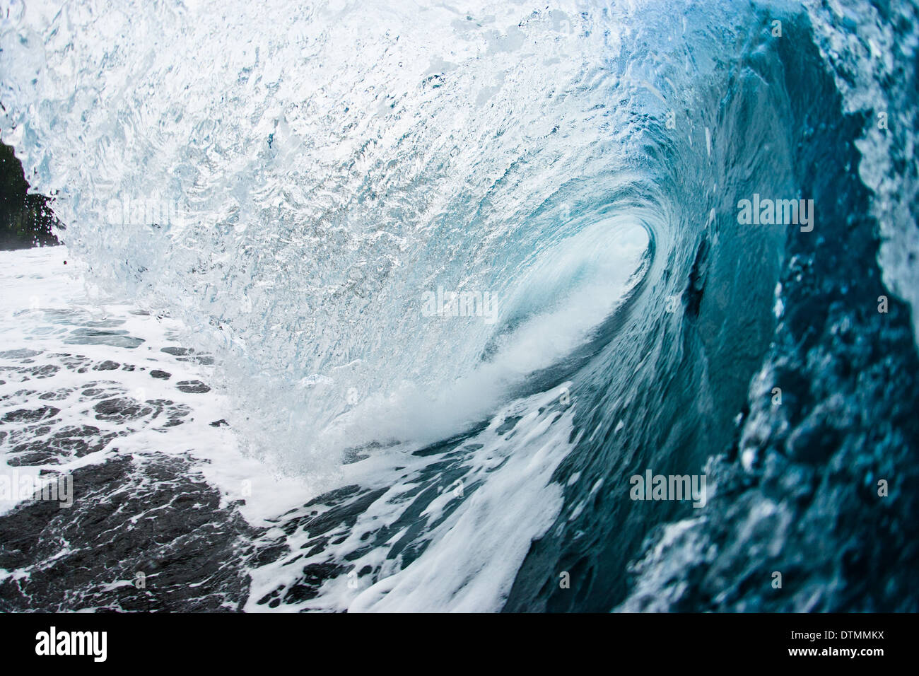 Inside large wave sea water hi-res stock photography and images - Alamy