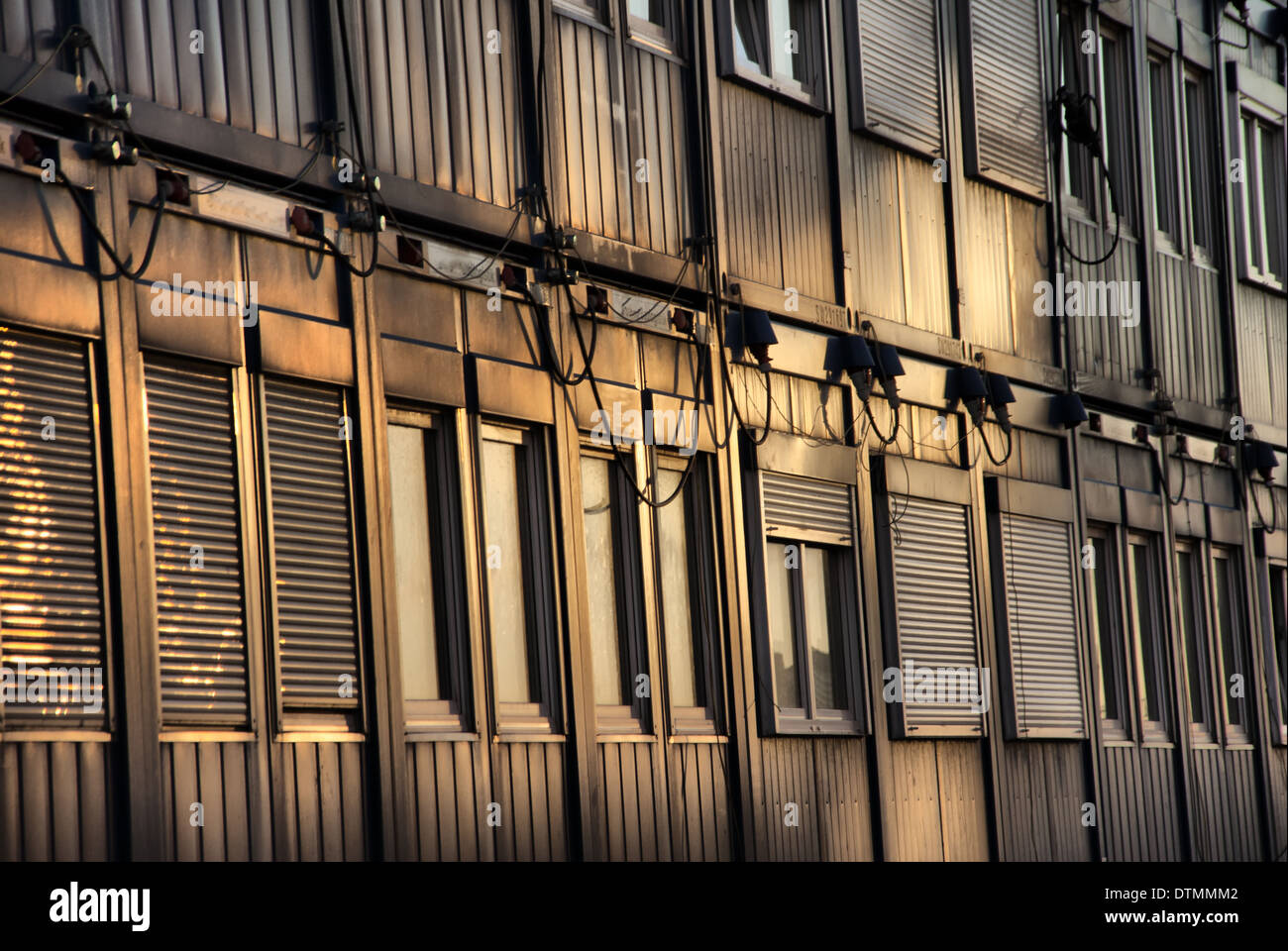 Container office hi-res stock photography and images - Alamy